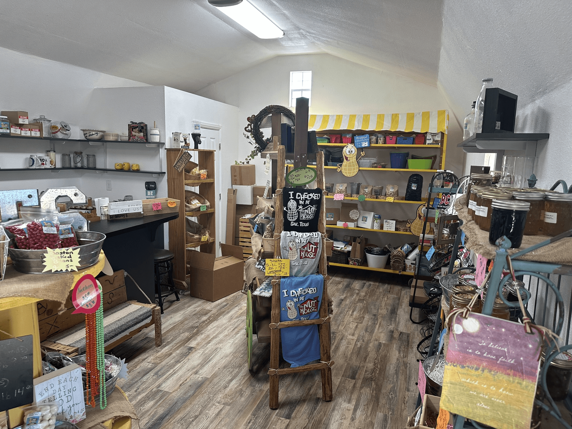 The Nut House - Premium Nuts & Candy