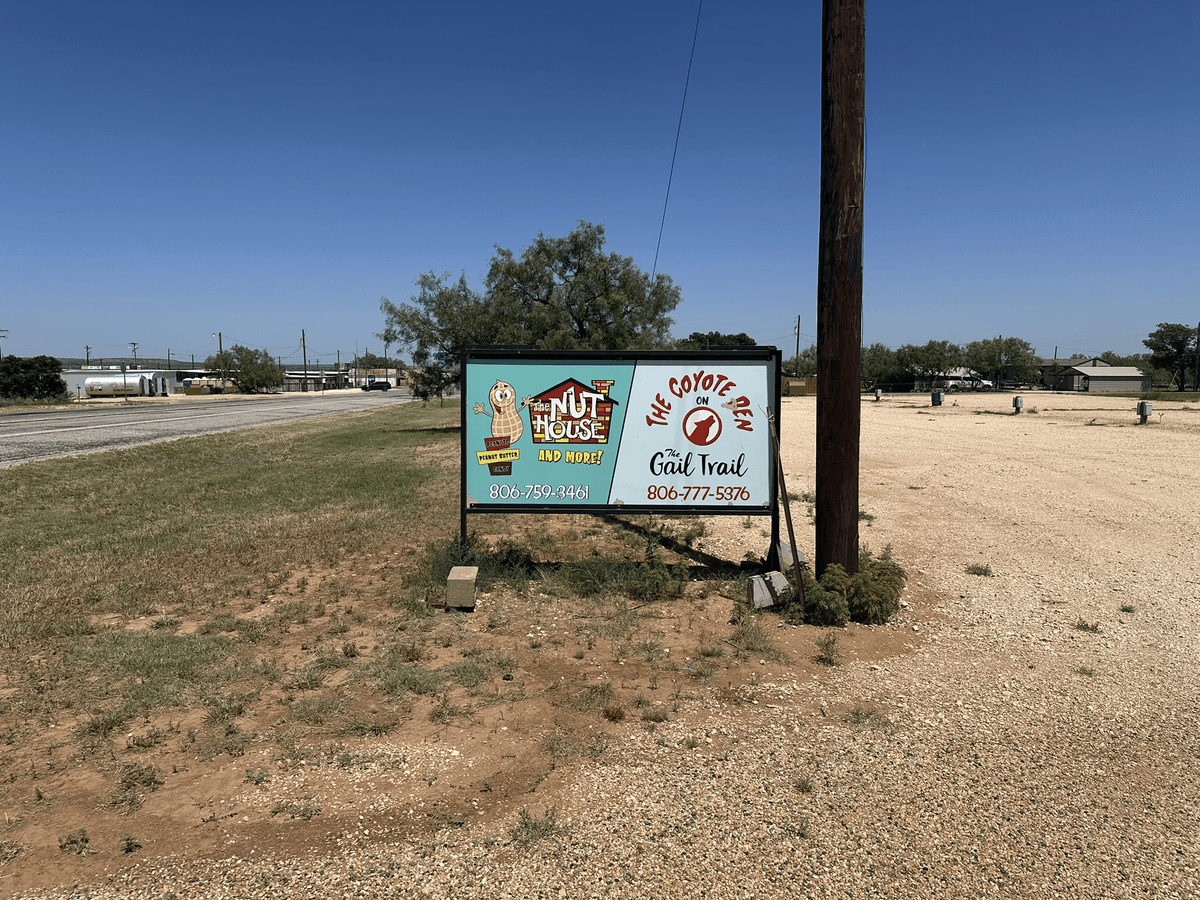 The Nut House - Premium Nuts & Candy